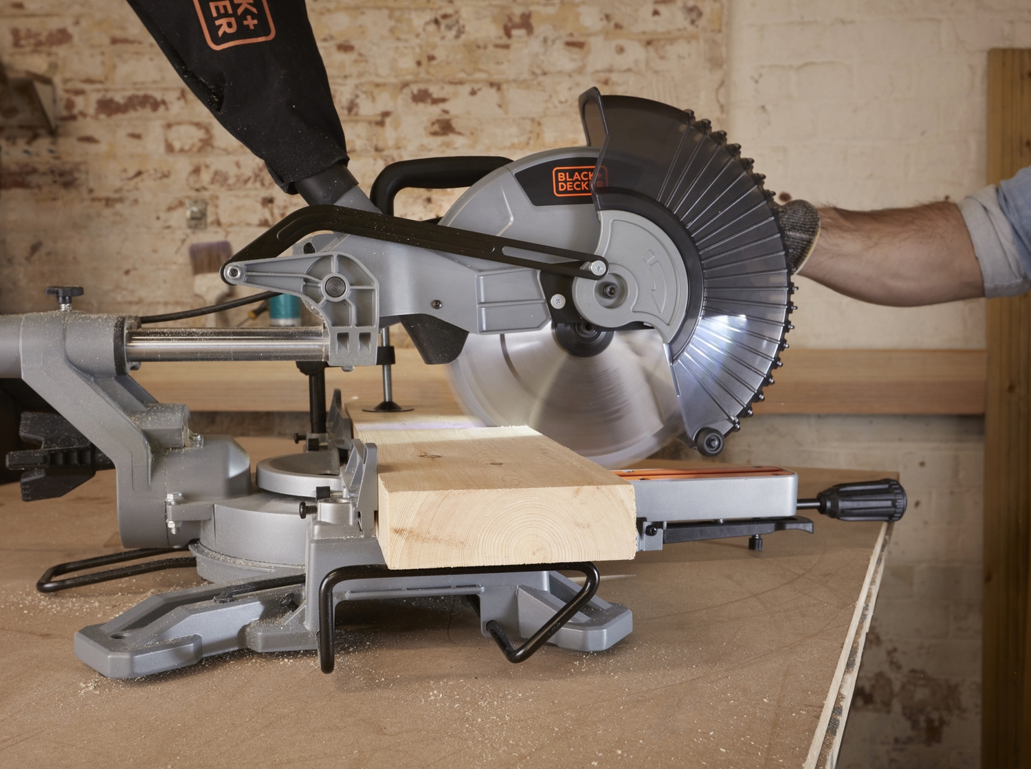 Welke afkortzaag kopen? | bol.com